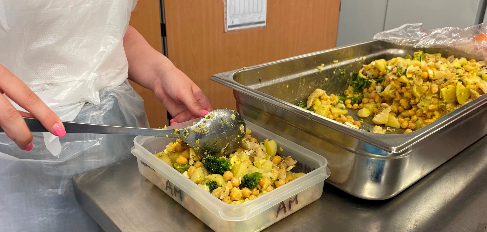 Combate à fome e ao desperdício alimentar: o apoio da Refood em Cascais